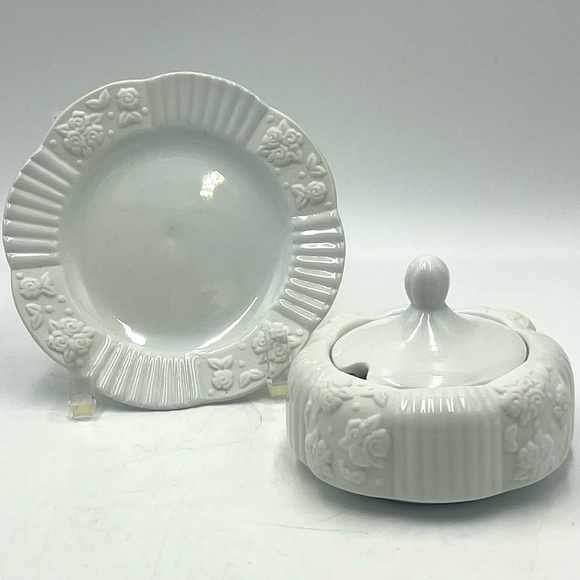 Dining | 3pc White Floral Wridges Themed Ceramic Condiments Or Sugar ...